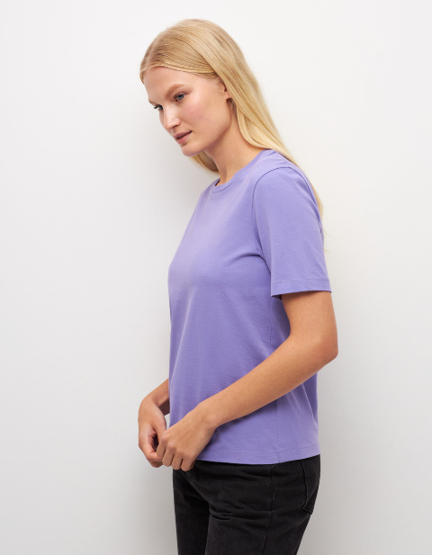 Женские футболки – купить в интернет-магазине sela